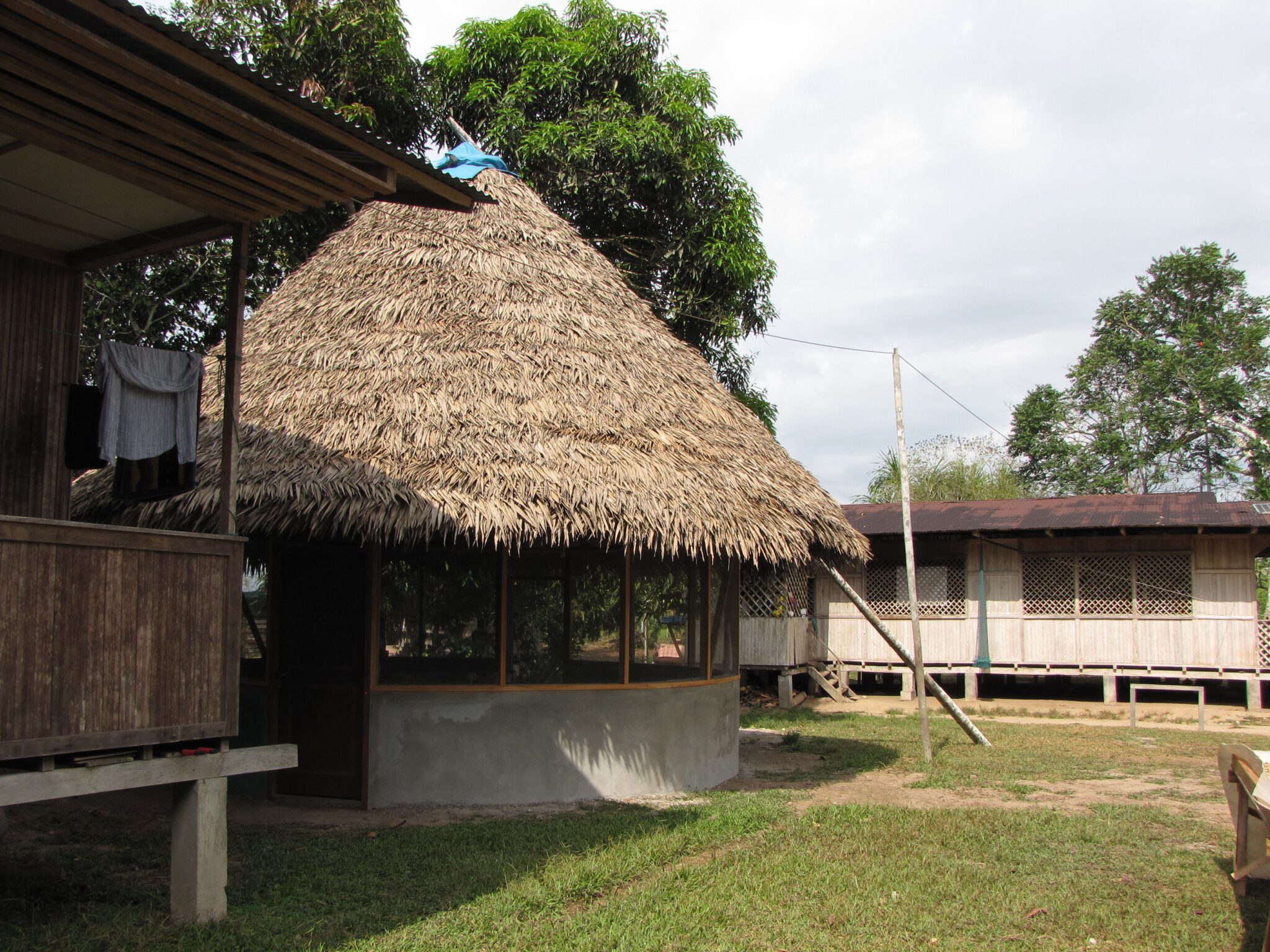 Kontakt — Panguana